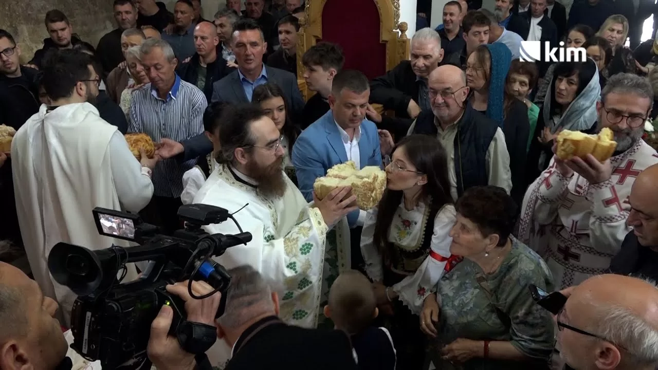 Hram Svetog Nikole u Prištini obeležio slavu: „Crkva živi i vaskrsava ...